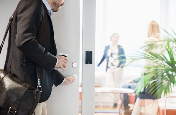 Mobile Access Control | ASSA ABLOY Intelligent Openings